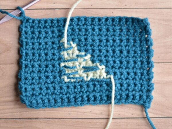 Intarsia Crochet Tutorial (Step-by-Step) - Remington Lane Crochet